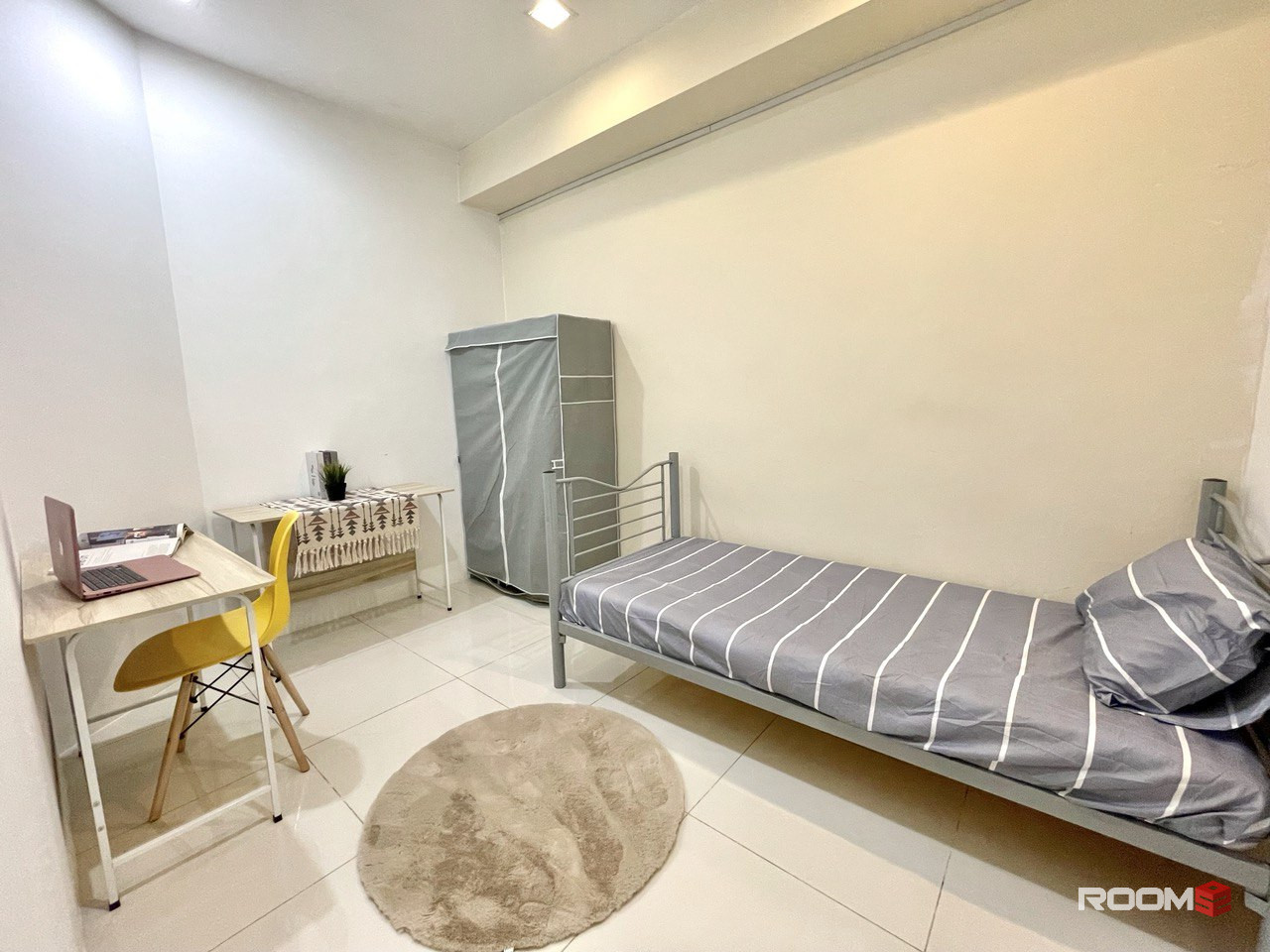 Cozy Medium Room But Cheap? ⚠️ Instagrammable Room Rental At PWTC Area ...